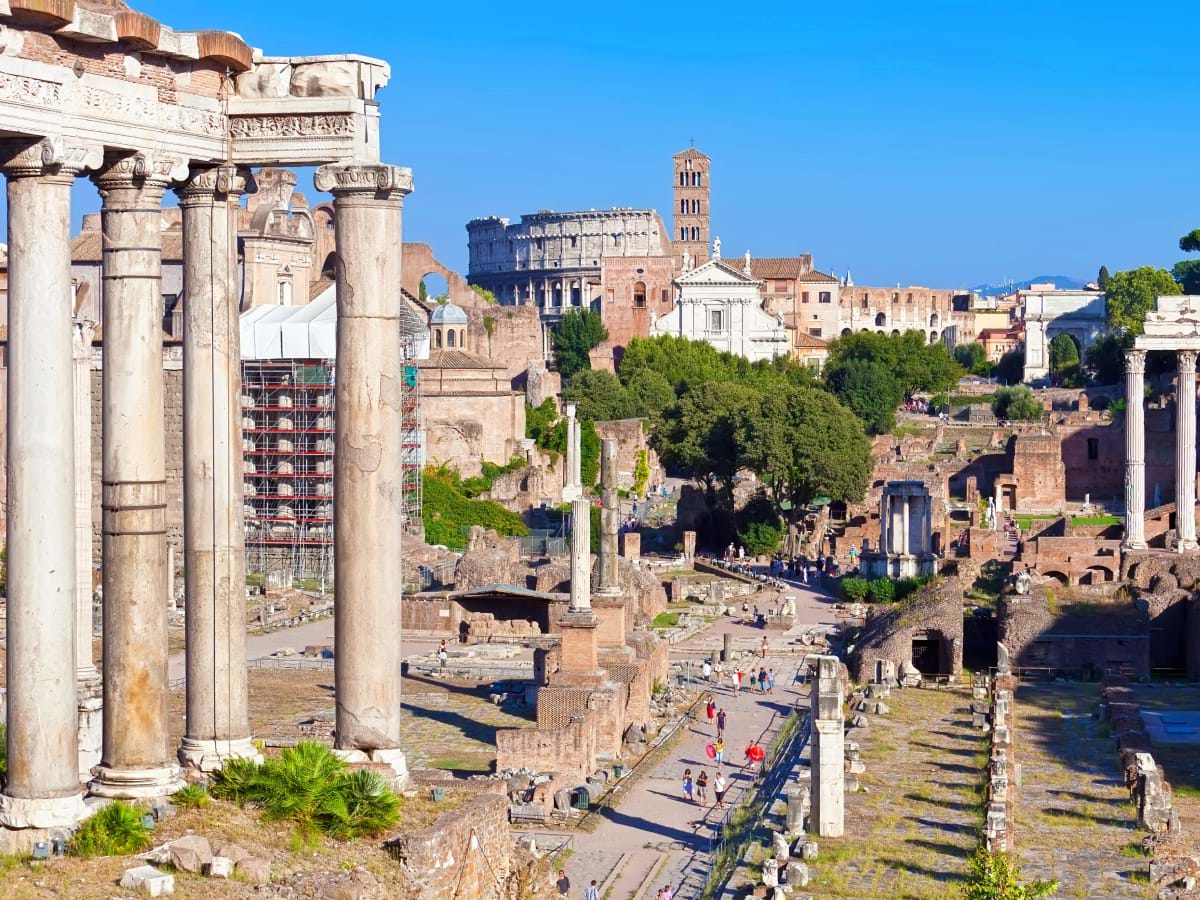 Rome Colosseum Tour with Roman Forum and Palatine Hill - Dark Rome